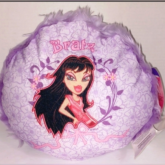 Bratz | Bedding | Bratz Jade Mga Home Decor Pillow Room Purple Round ...
